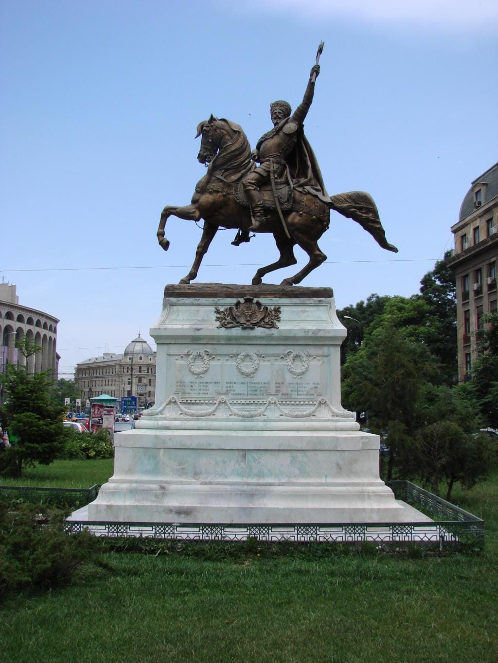 RefleqtMedia | Statuie ecvestra a domnitorului, Mihai Viteazul, la Turda