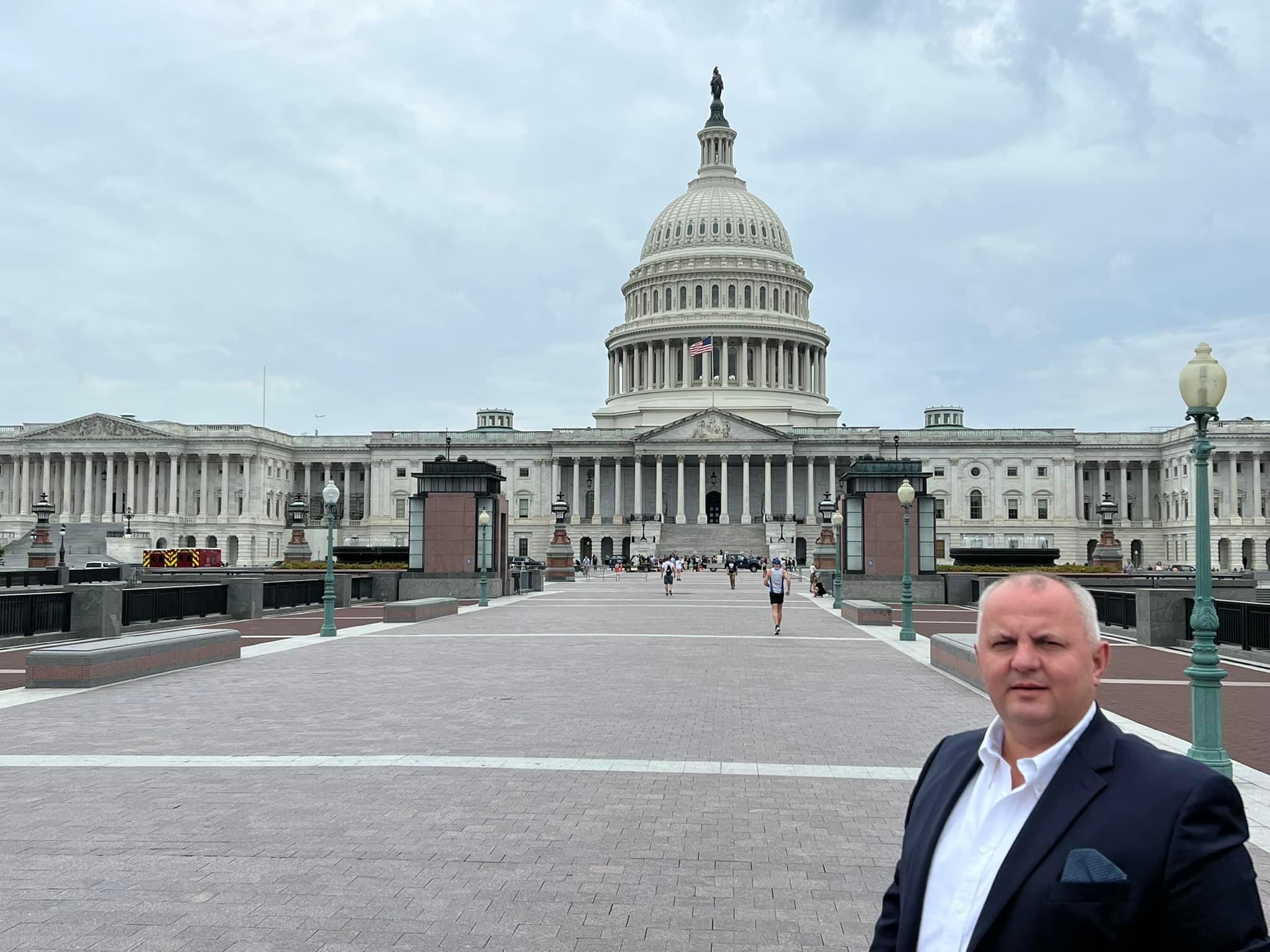 RefleqtMedia | Avram Gal, Vicepreședinte ALDE, face o radiografie la ...