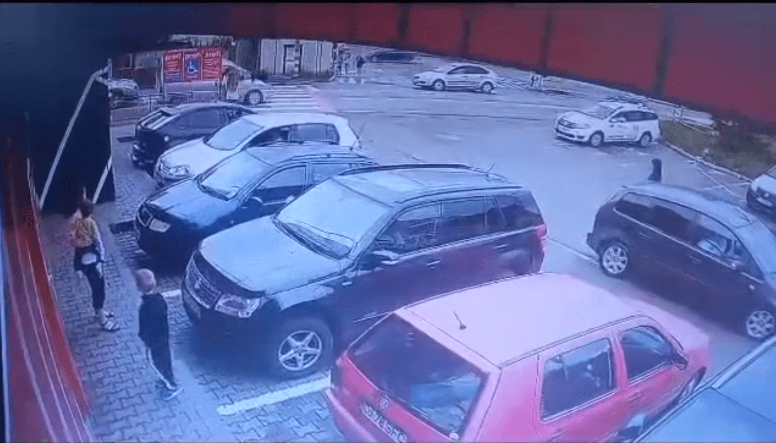 RefleqtMedia | VIDEO: Te asiguri și te omoară un prost! Imaginile ...